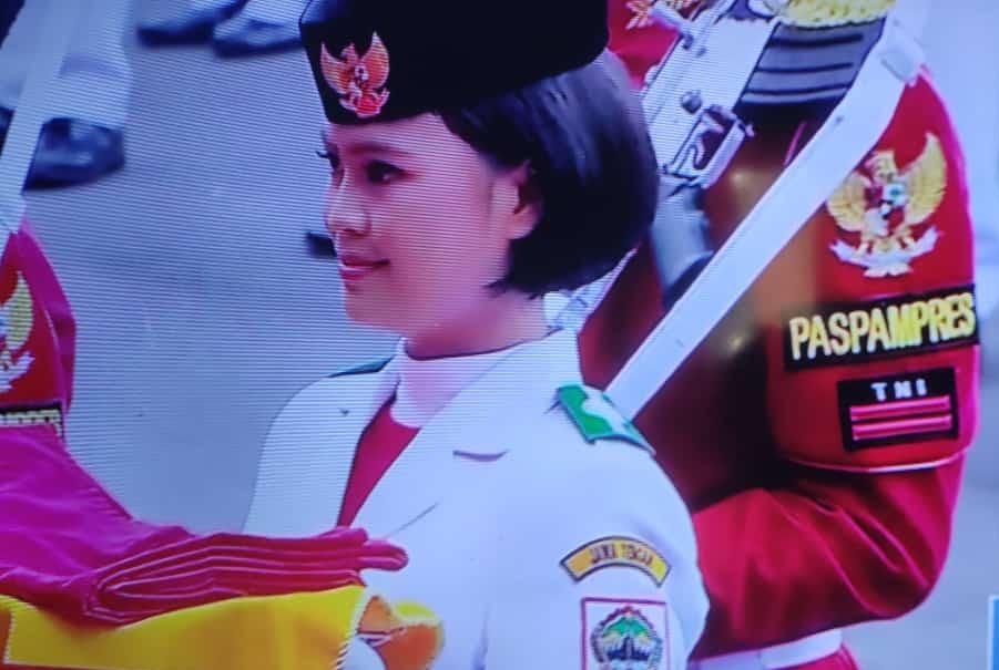 Dewa Ayu Firsty Meita , Paskibraka Asal SMAN 2 Kudus Pembawa Bendera Pusaka - SWANARA